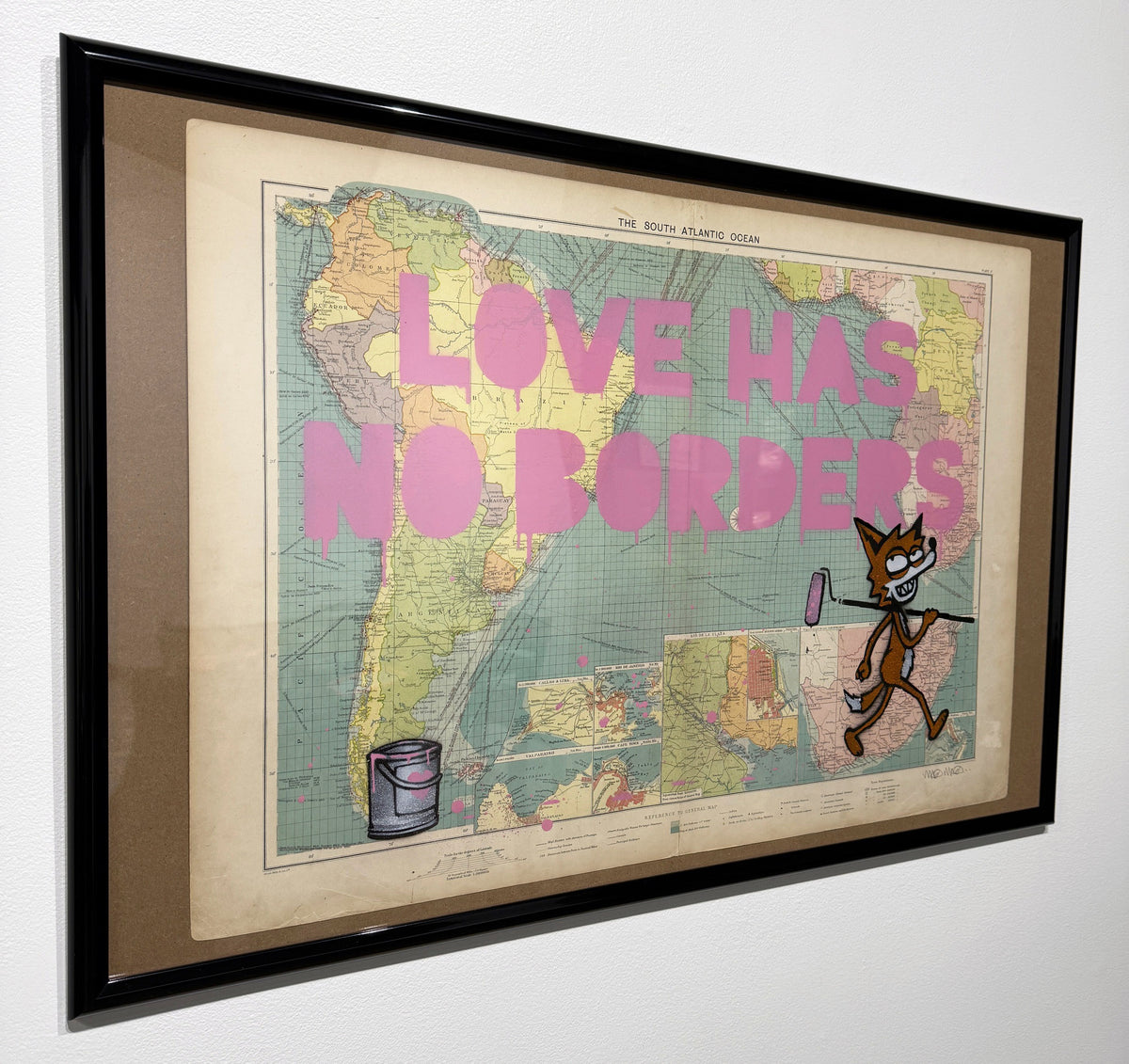 Mau Mau "Love has no borders (pink)" – Vertical Gallery